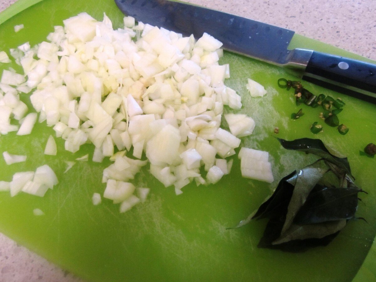 Bread Poha (Bread Upma) - Honey, Whats Cooking