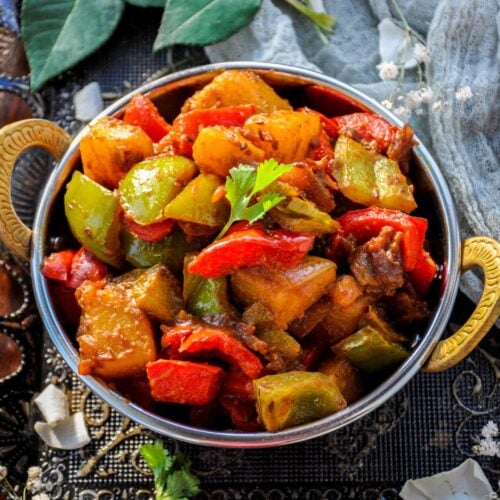 Aloo Shimla Mirch (Aloo Capsicum Sabzi) - Honey, Whats Cooking